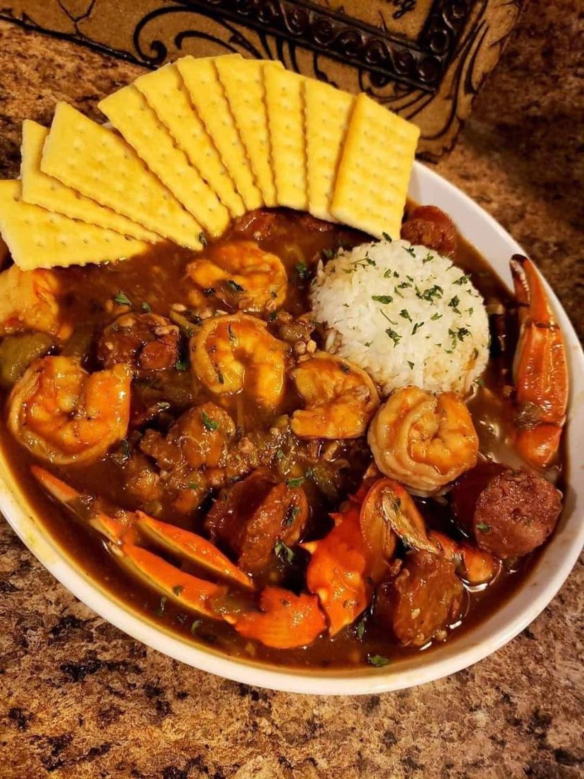 SEAFOOD GUMBO RECIPE - Easy Family Recipes