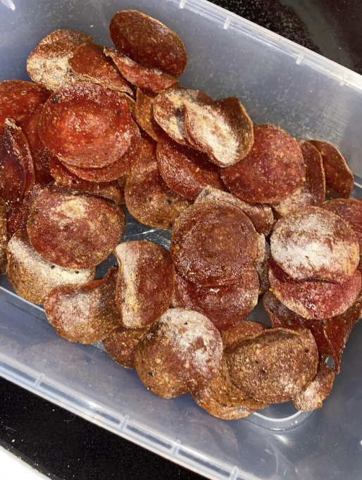 Super Easy Crispy Pepperoni Chips - Easy Family Recipes