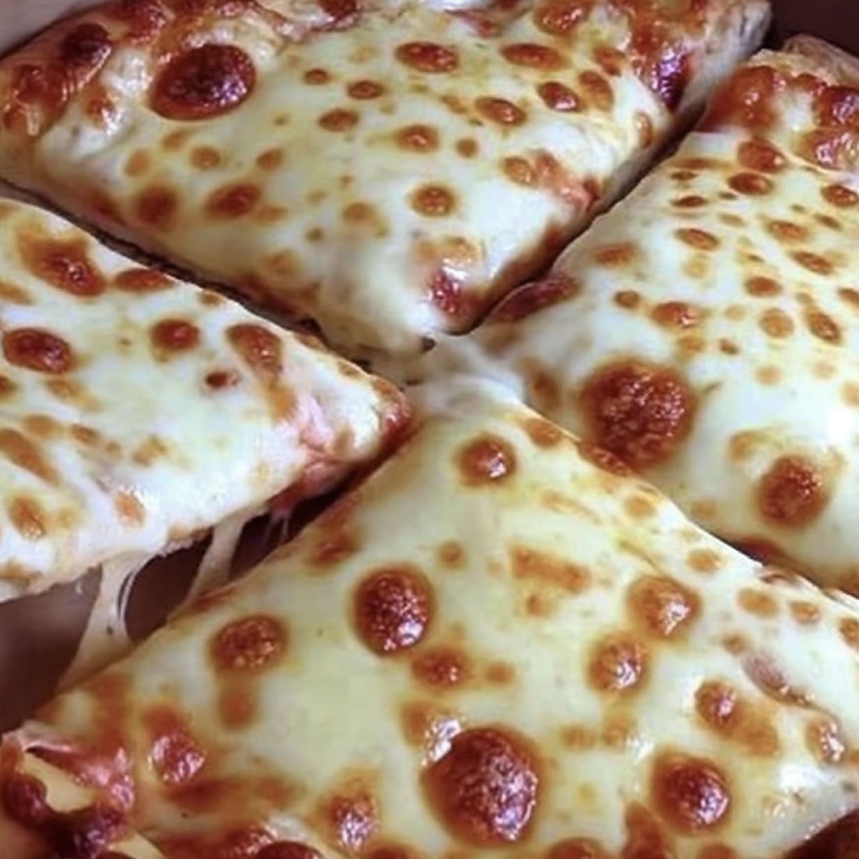 Homemade Pizza Hut Dough Recipe - Easy Family Recipes