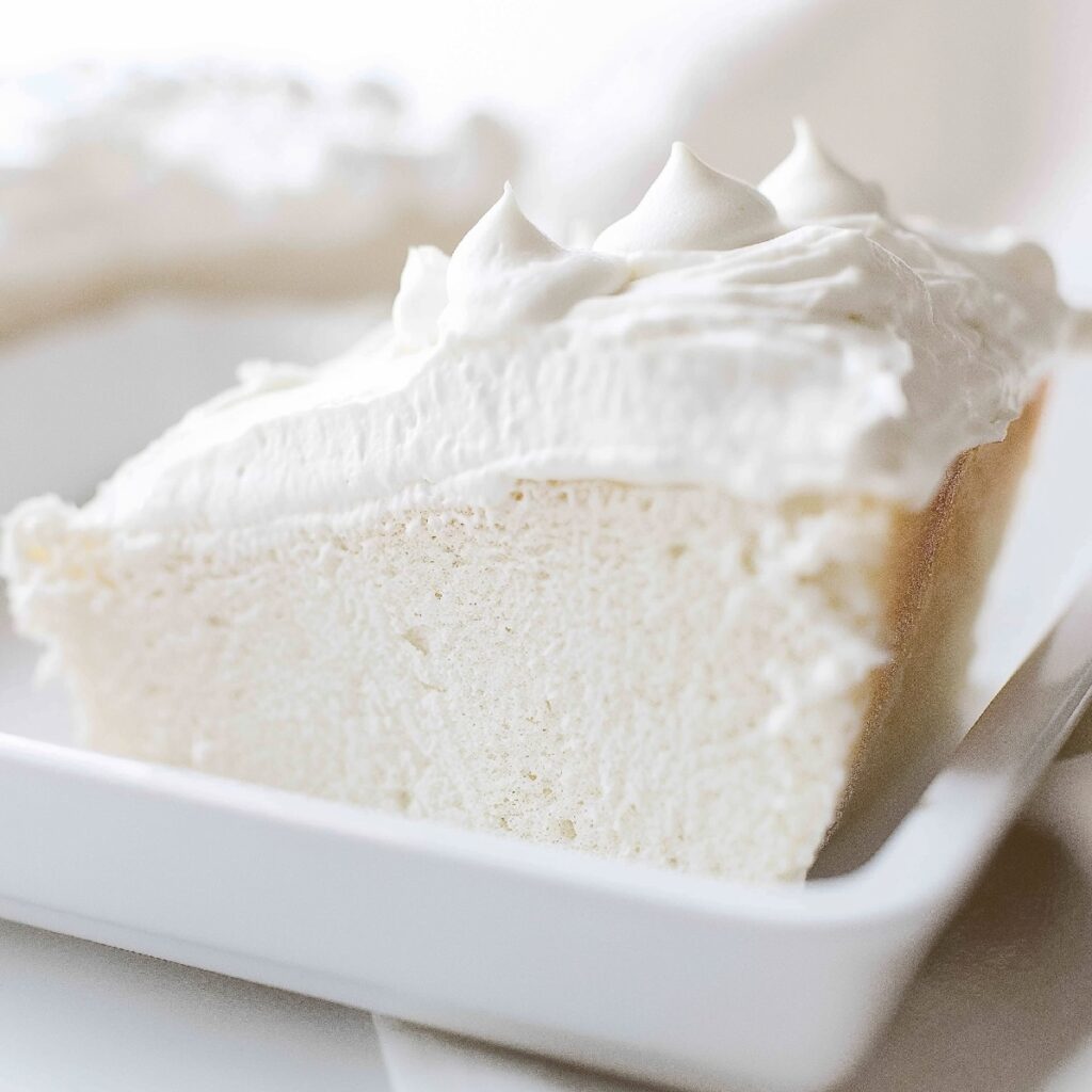 Irresistible Heavenly White Snack Cake: The Ultimate Light and Fluffy ...